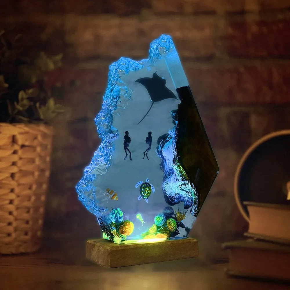 Ascending Divers with Manta ray Table Lamp – Enchantwood Emporium